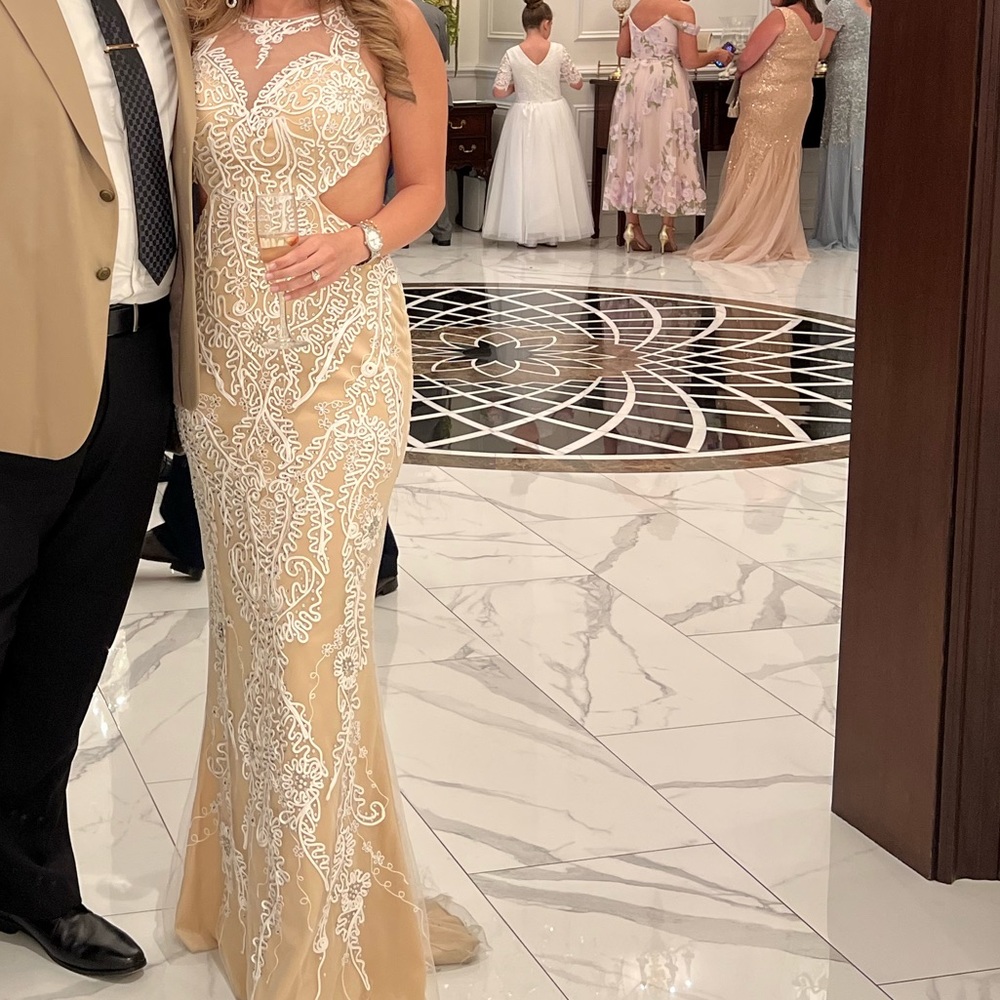 White And Beige Gown / Prom Dress - Gem